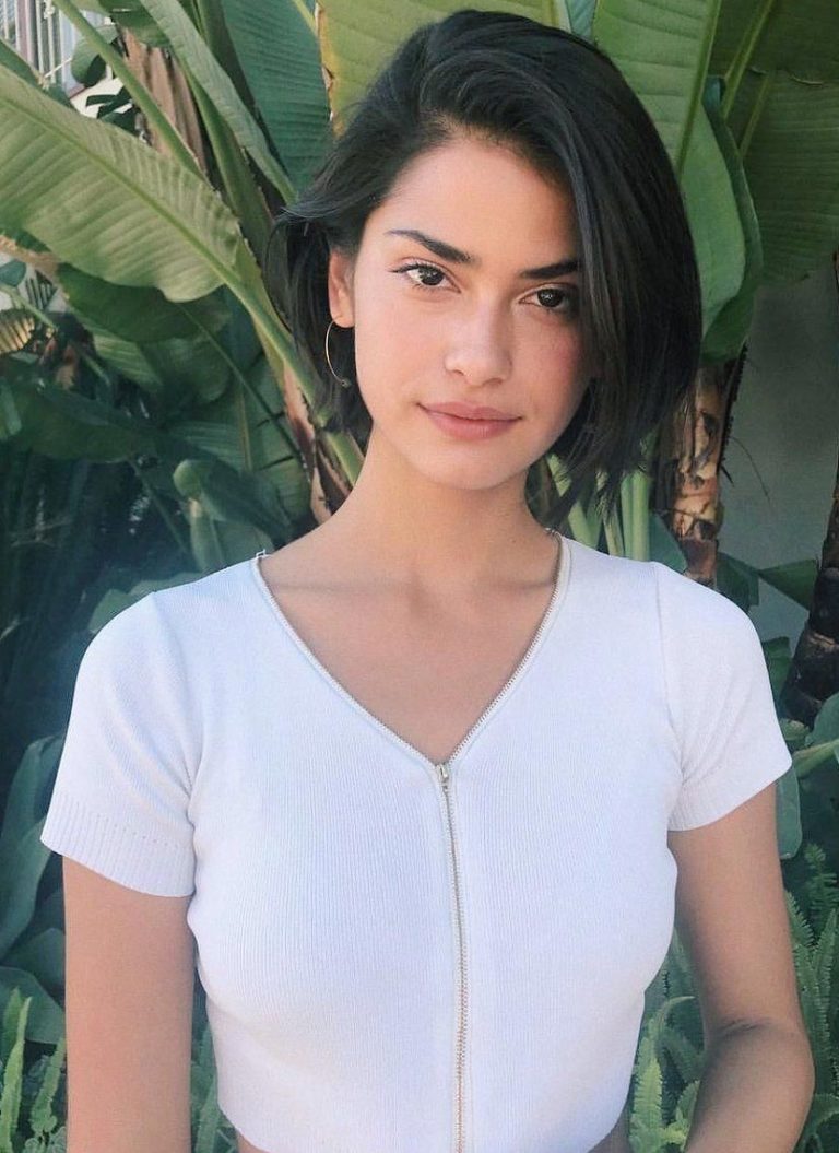 14 Beautiful Short Dark Hairstyles You Can Try Today