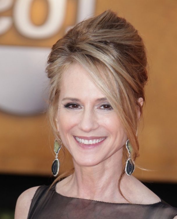 20 Low-Maintenance Haircuts for Moms That Make Life So Much Easier