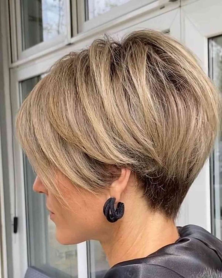 13 Trendiest Pixie Bob Haircut Ideas for a Short Crop with Movement
