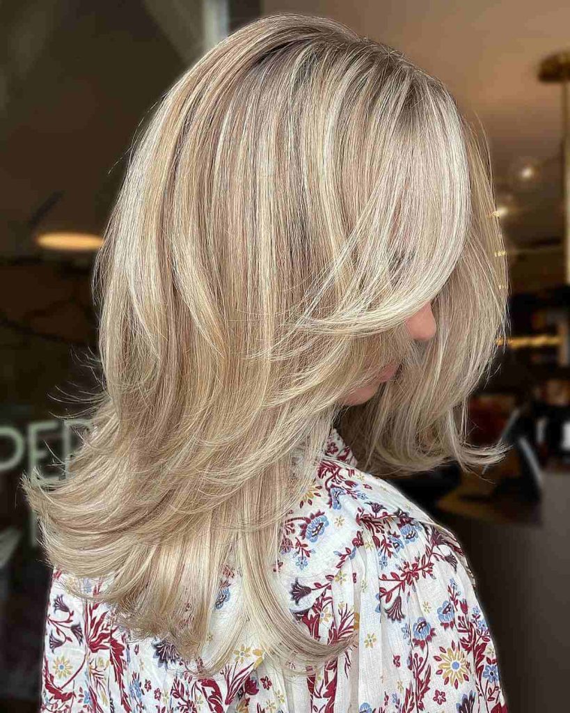 15 Medium-Length Cuts with Layers That Work for All Hair Types